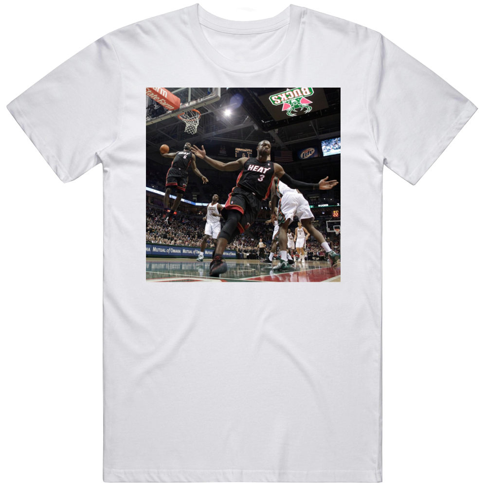 Lebron James Dwayne Wade Iconic Dunk Basketball T Shirt